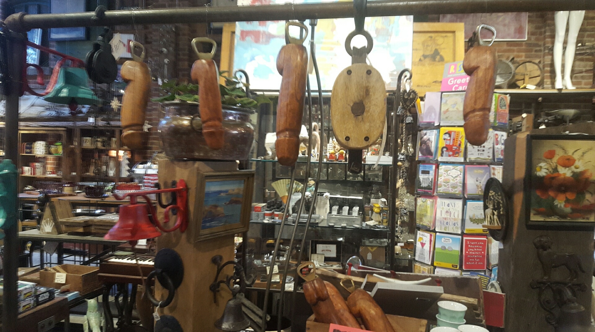 Toronto, Ontario – PigTailz